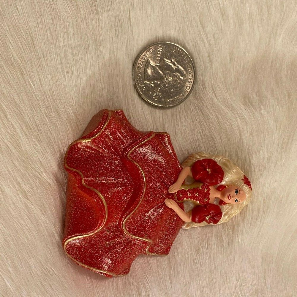 Vintage 1995 Hallmark Barbie Brooch 3526 - Gem